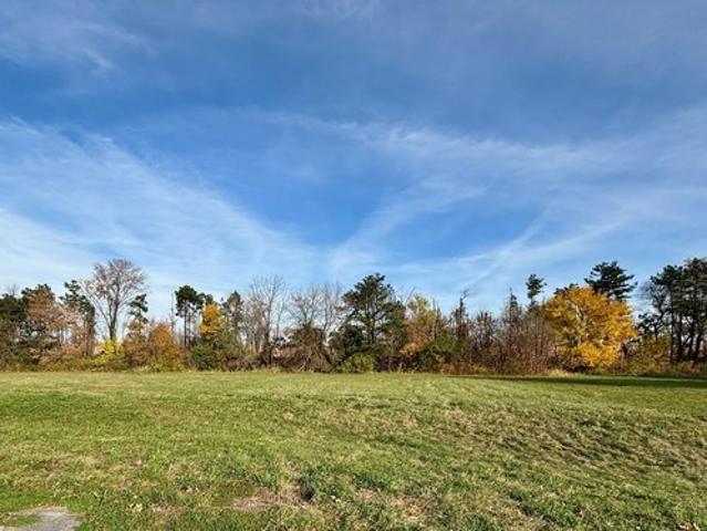 76XX Owl Trl, Rockford, IL 61114