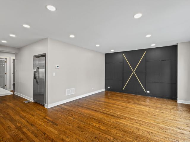 7704 S Honore St, Chicago, IL 60620 | MLS #12624 | Compass