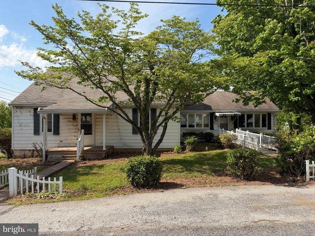 7705 Altland Ave, Abbottstown, PA 17301