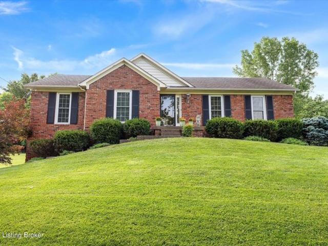 7705 Commonwealth Dr, Crestwood, KY 40014