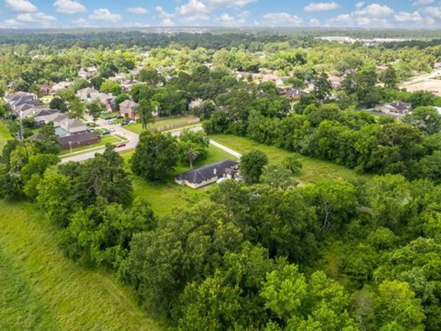 7705 Rankin Rd, Humble, TX 77396