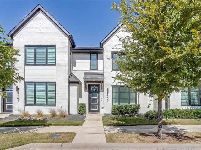 7705 Reis Lane