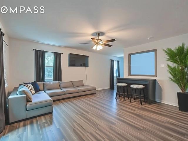 7706 Ashmole Ln, Houston, TX