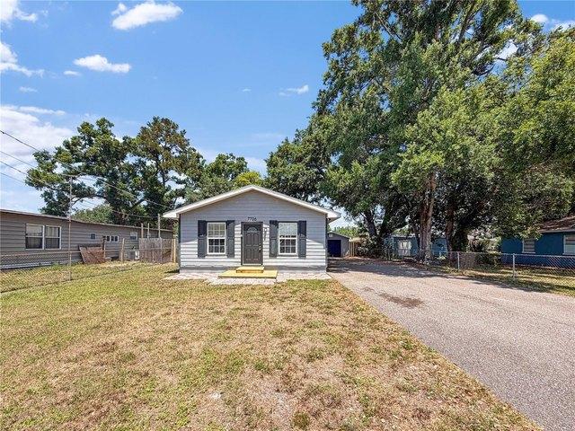 7706 E Comanche Ave, Tampa, FL 33610