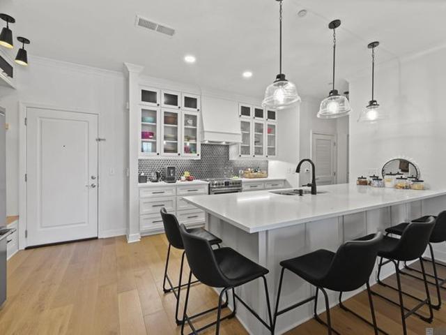 7707 Bluebonnet Blvd Apt 214, Baton Rouge, LA 70810