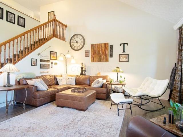 7707 Glenmore Dr, Powell, OH 43065