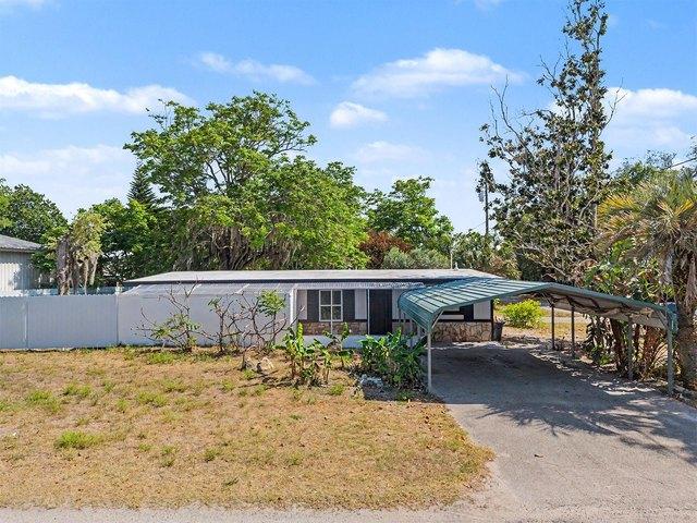 7708 Maryland Ave, Hudson, FL 34667