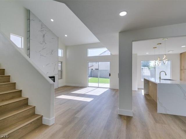 7708 License St, Las Vegas, NV 89131