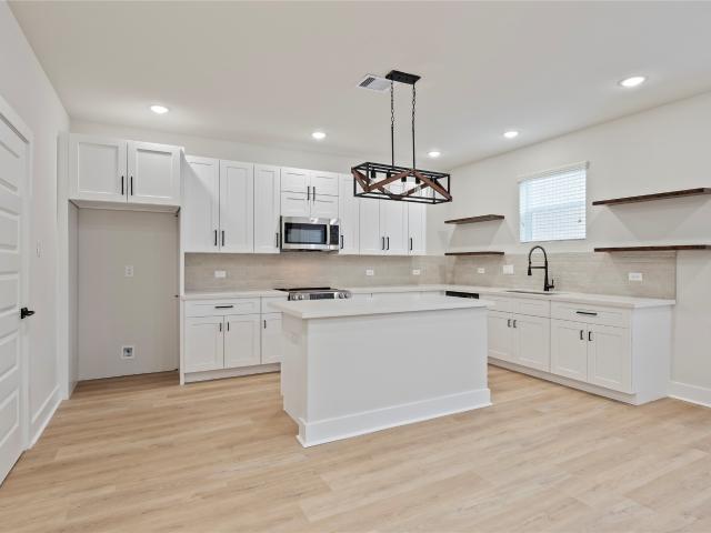 7709 Avenue L, Houston, TX 77012 | MLS #84207