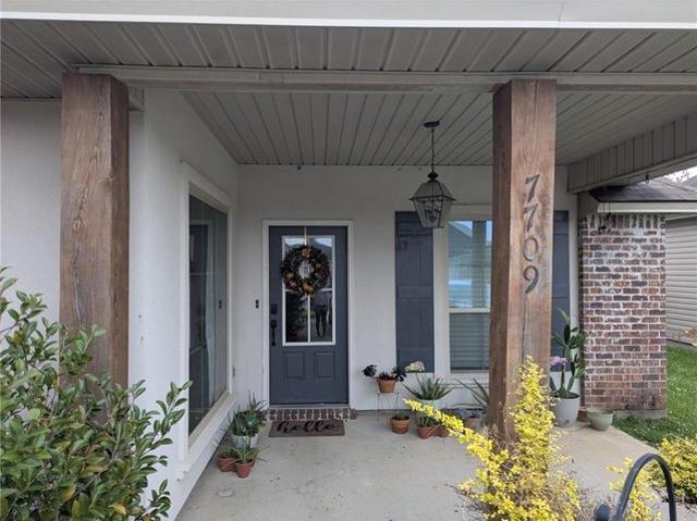 7709 Ridgeline Dr, Denham Springs, LA 70706