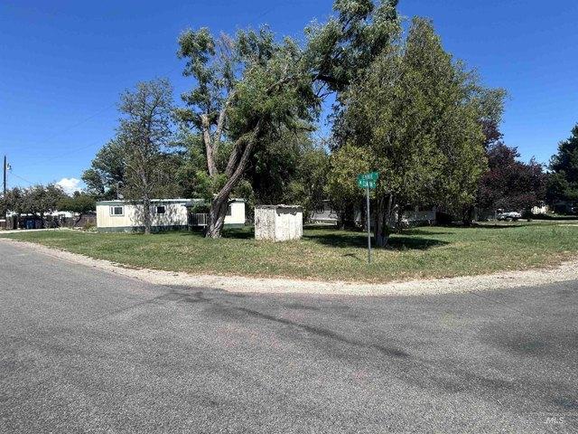 7700 N Jennie Ln and 10426 W Claudia Rd, Boise, ID 83714