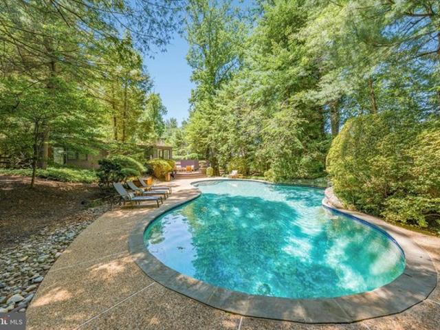 7700 Old Dominion Dr, McLean, VA 22102