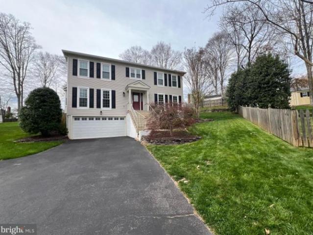 7700 Hilltopper Ct, Springfield, VA 22153