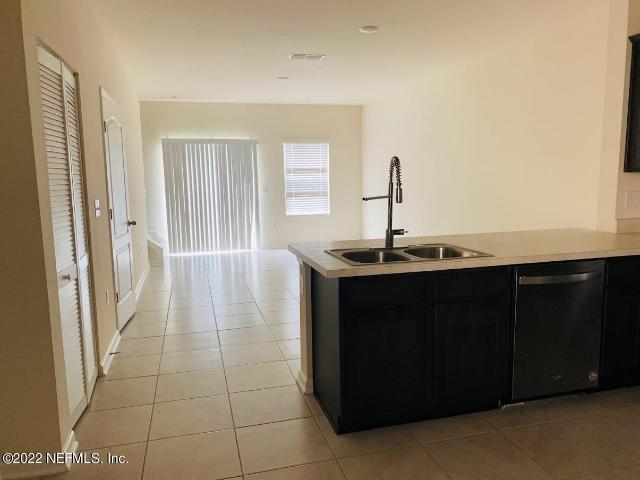 7700 Legacy Trl, Jacksonville, FL 32256 | MLS #2139