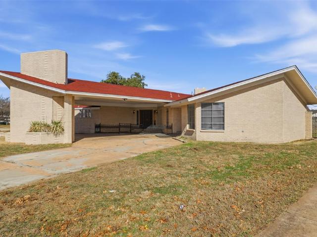 7700 S Country Club Drive