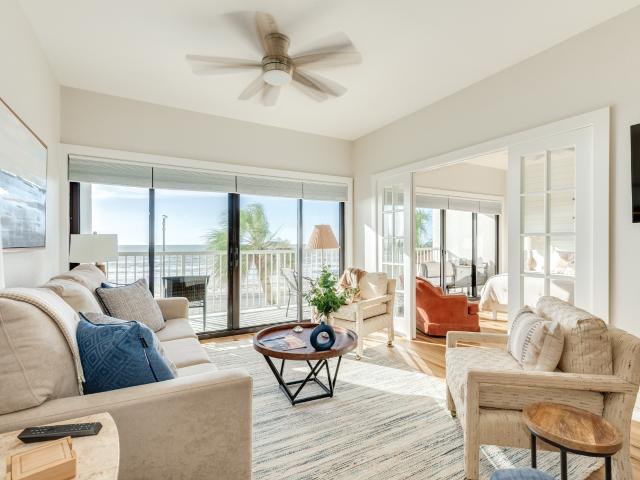 7700 Seawall Boulevard 302