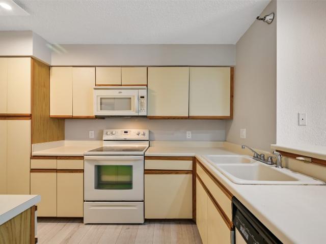 7700 Seawall Boulevard 512