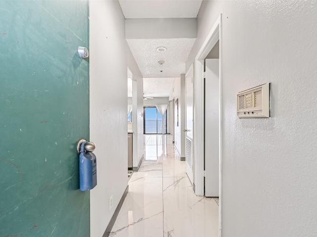 7700 Seawall Boulevard 702