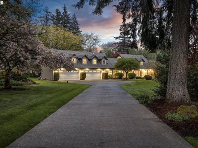 7701 NE 211th Ave, Vancouver, WA 98682