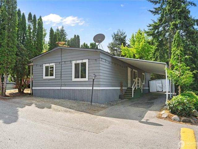 7701 Hardeson Rd Unit 100, Everett, WA 98203