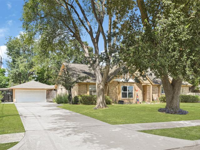 7702 Dashwood Drive
