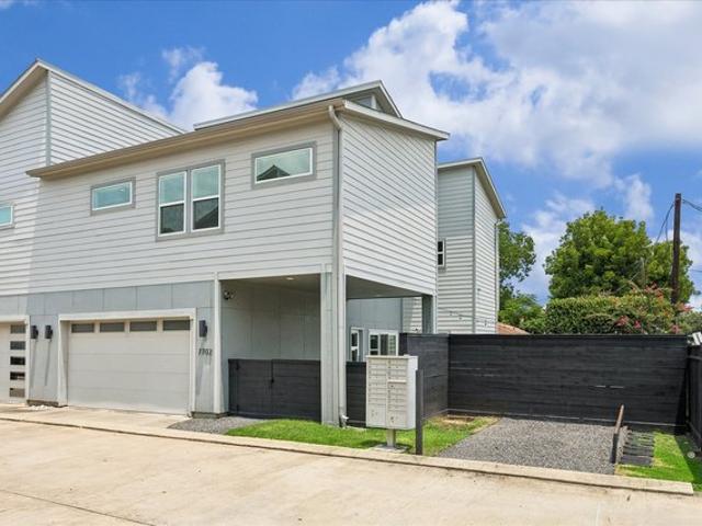 7702 Jacquelyn Oaks Rd, Houston, TX 77055