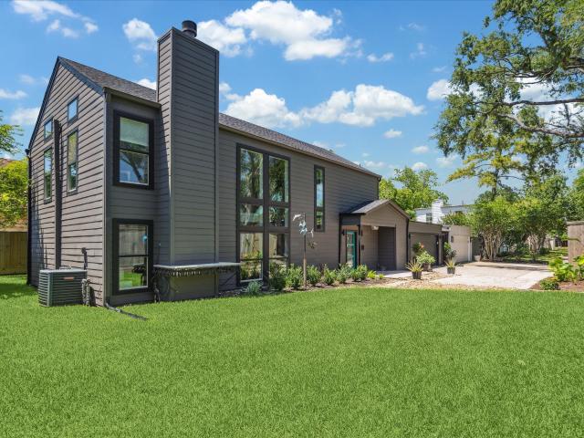 7703 Bobbitt Ln, Unit D, Houston, TX 77055 | MLS #87797 | Compass