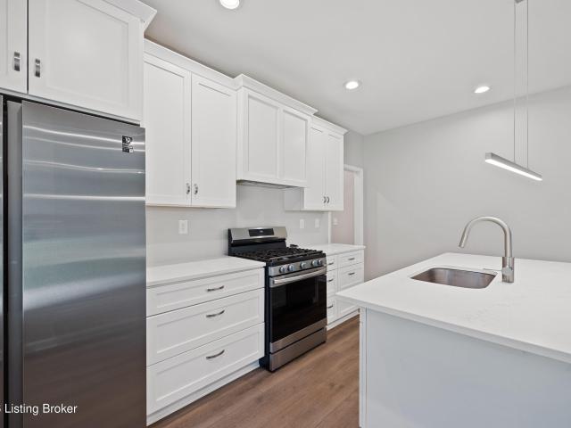 7703 Cottage Cove Way