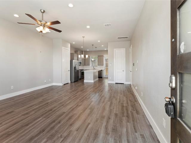 7703 Rainbow Close Lane