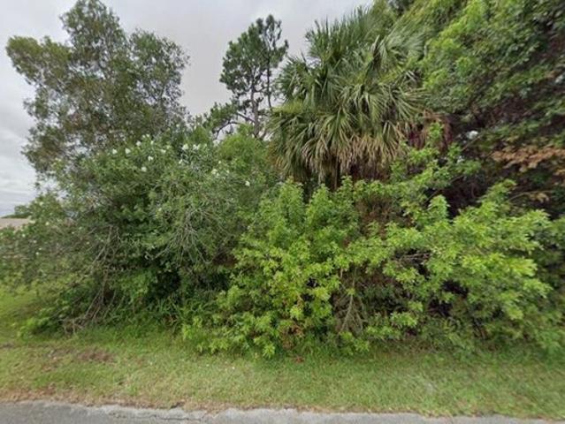 770 Lindo Ln, Port Saint Lucie, FL 34952