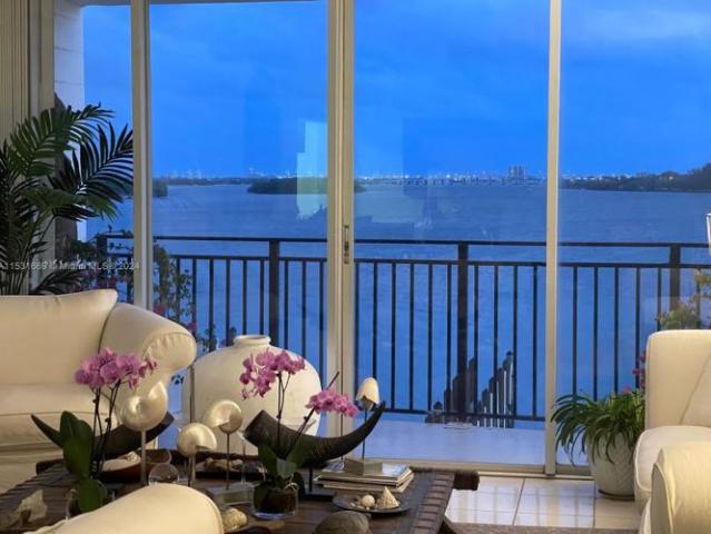 770 NE 69th St #4H, Miami, FL 33138