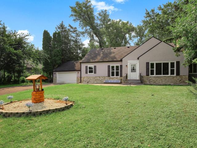 770 Viking Dr E, Maplewood, MN 55117 | MLS #7064 | Compass