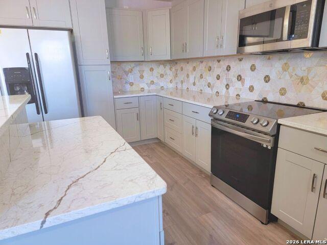 7714 Cortland Oak