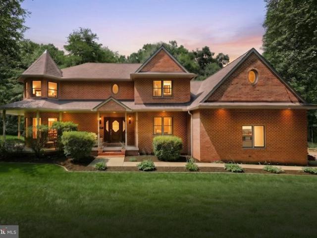 7714 Paradise Hts, Abbottstown, PA 17301