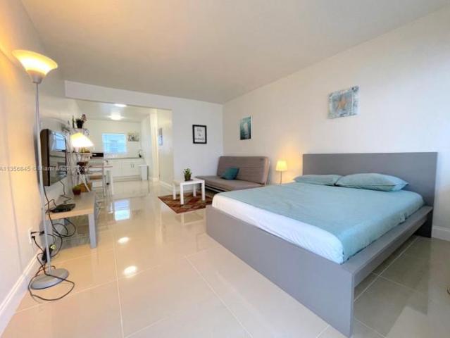 7715 Harding Ave #8, Miami Beach, FL 33141