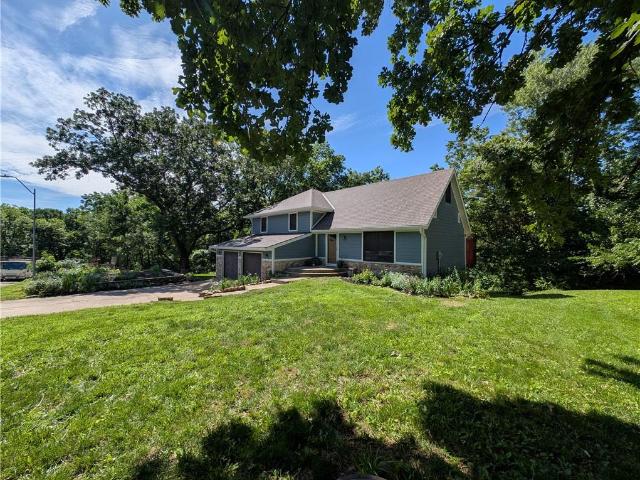 7716 NW 69th Terrace