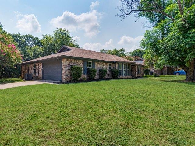7716 Perkins Dr, North Richland Hills, TX 76182