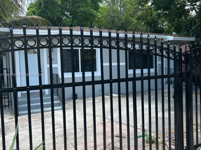 7710 NE 1st Ct, Miami, FL 33138 | MLS #A11650