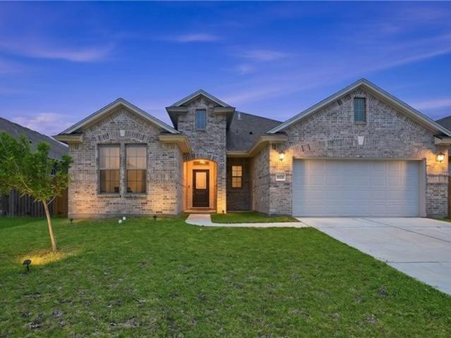 7710 Hulk Dr, Corpus Christi, TX 78414