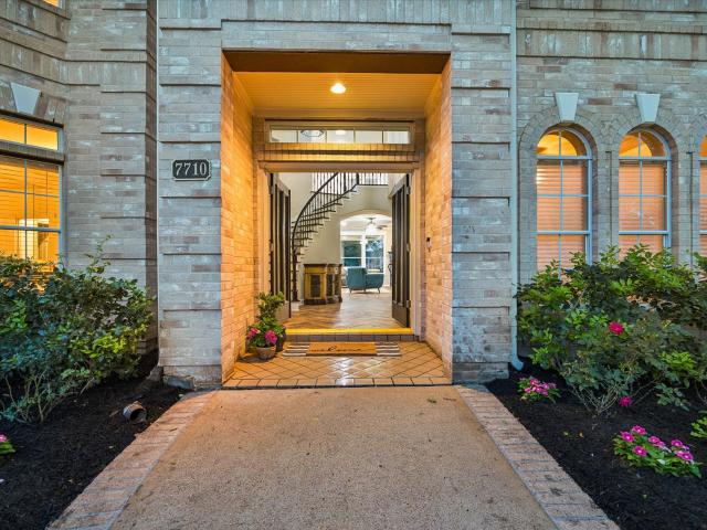 7710 stone arbor drive