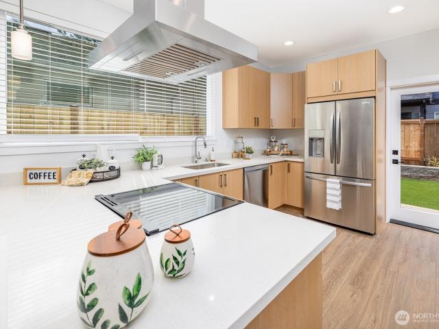 7711 B 11th Ave SW, Seattle, WA 98106 | MLS #2499 | Compass