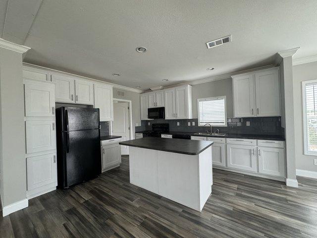 7711 Dalmatian Ln, Austin, TX 78724