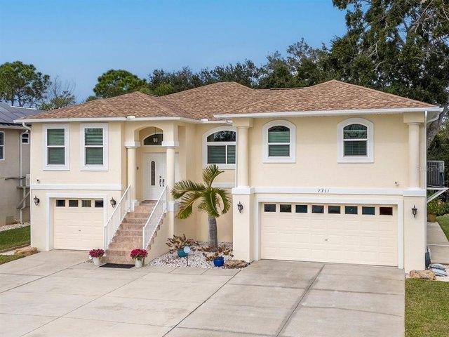 7711 Gulf Way, Hudson, FL 34667