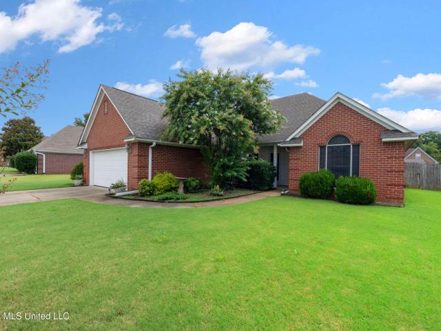 7712 Alexanders Crossing Drive