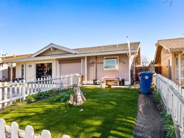 7712 Las Lilas Ct, Citrus Heights, CA 95621 | Compass