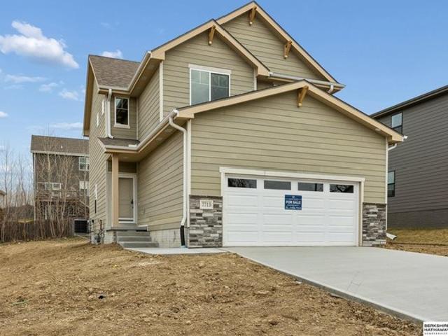 7713 N 116th Ave, Omaha, NE 68142