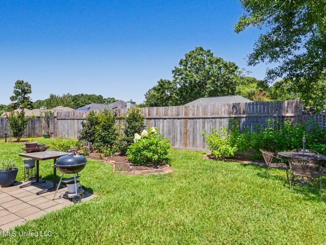 7713 Falcon Circle