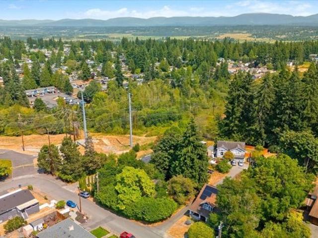 7713 Grant Dr, Everett, WA 98203
