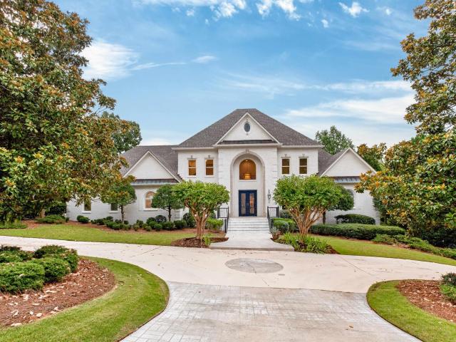 7713 Kenmore Place