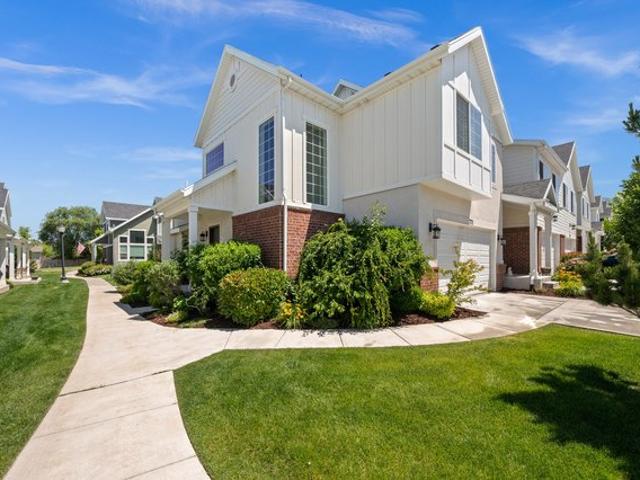 771 E Newfield Dr S, Sandy, UT 84094